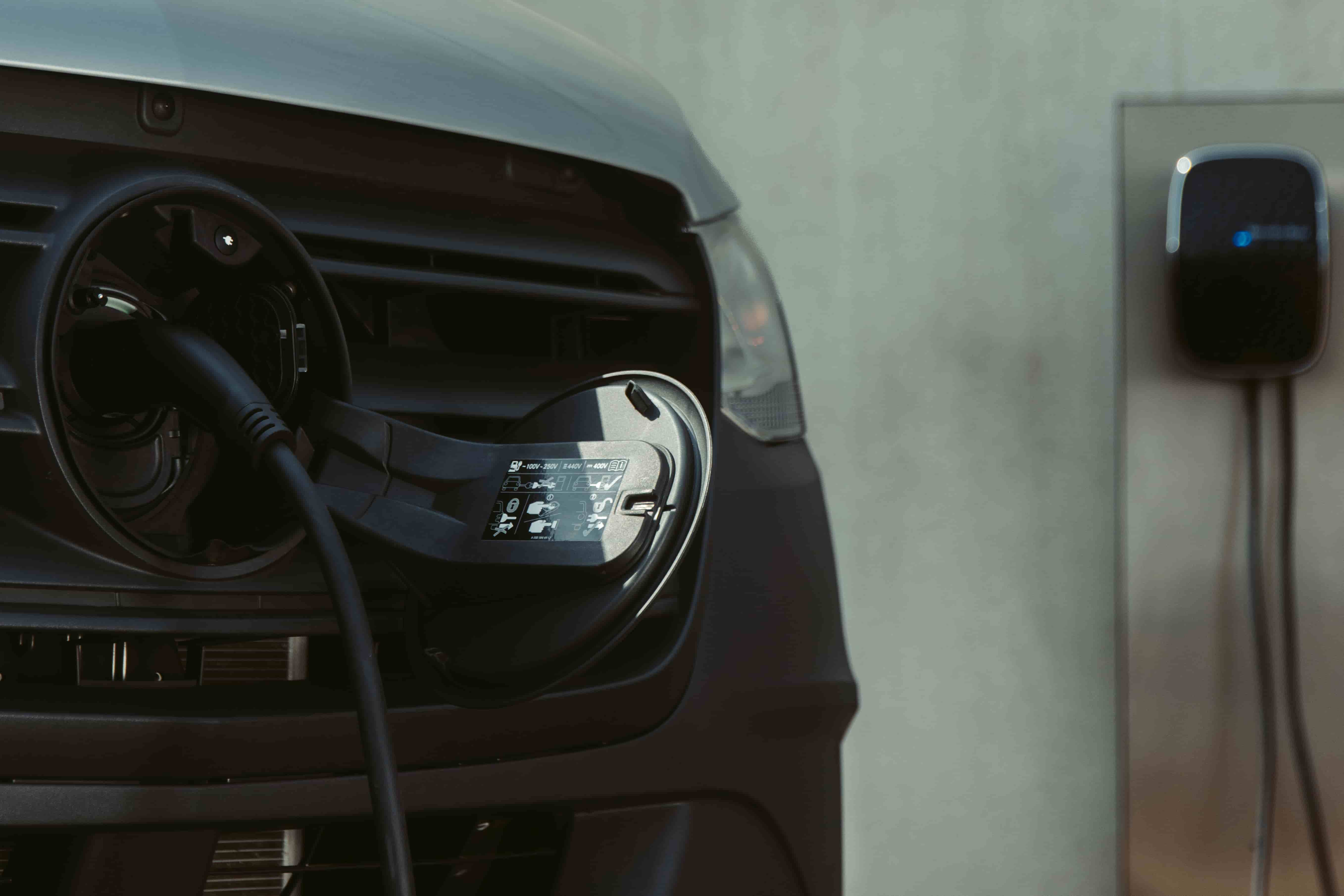 eSprinter EV Charging & Technology | Mercedes-Benz Vans | Mercedes-Benz Vans