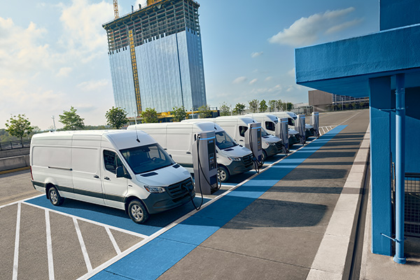 eSprinter EV Charging & Technology | Mercedes-Benz Vans | Mercedes-Benz ...